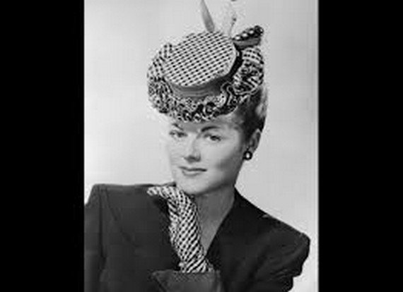 European Millinery styles, origins and their social meaning - Blue17