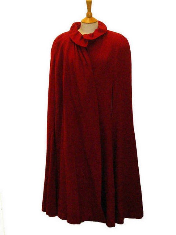 vintage capes to give you that authentic WW II look! | Blue17