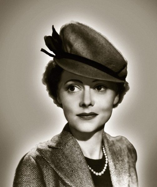 Posting Letters to The Moon - Celia Johnson - Blue 17 Vintage Clothing