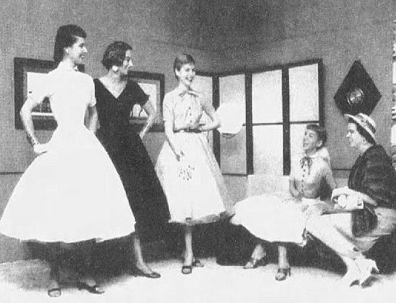 Vintage Online UK Sites - Go all-out Glam in 1950s Fashion - Vintage Blog