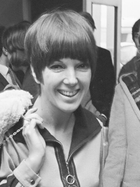 The mini skirt in the 1960s - Blue 17 Vintage Clothing