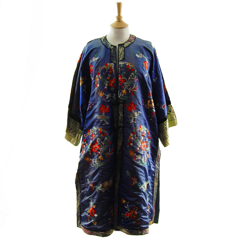 Blue Silk Mandarin Robe - One Size - Blue 17 Vintage Clothing
