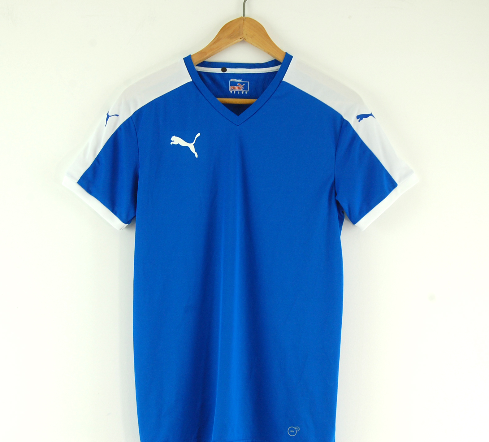 Puma V Neck T-shirt - UK S - Blue 17 Vintage Clothing