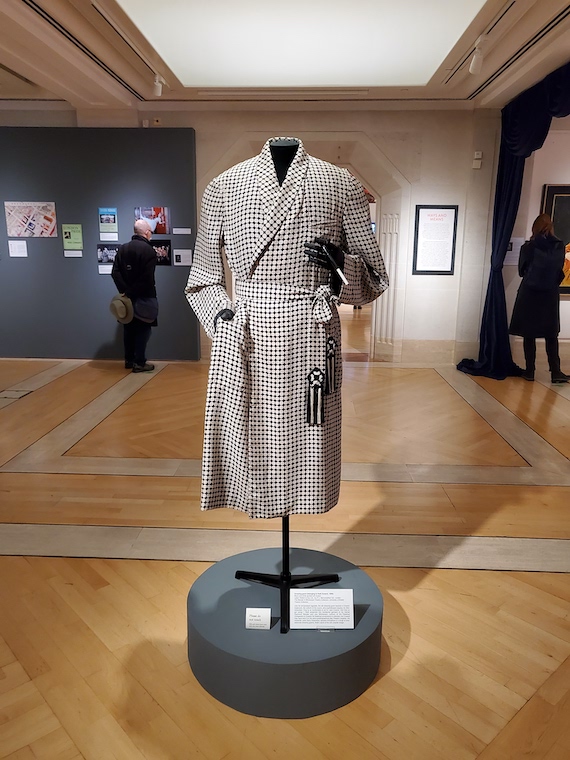 Noël Coward: Art & Style - Blue 17 Vintage Clothing